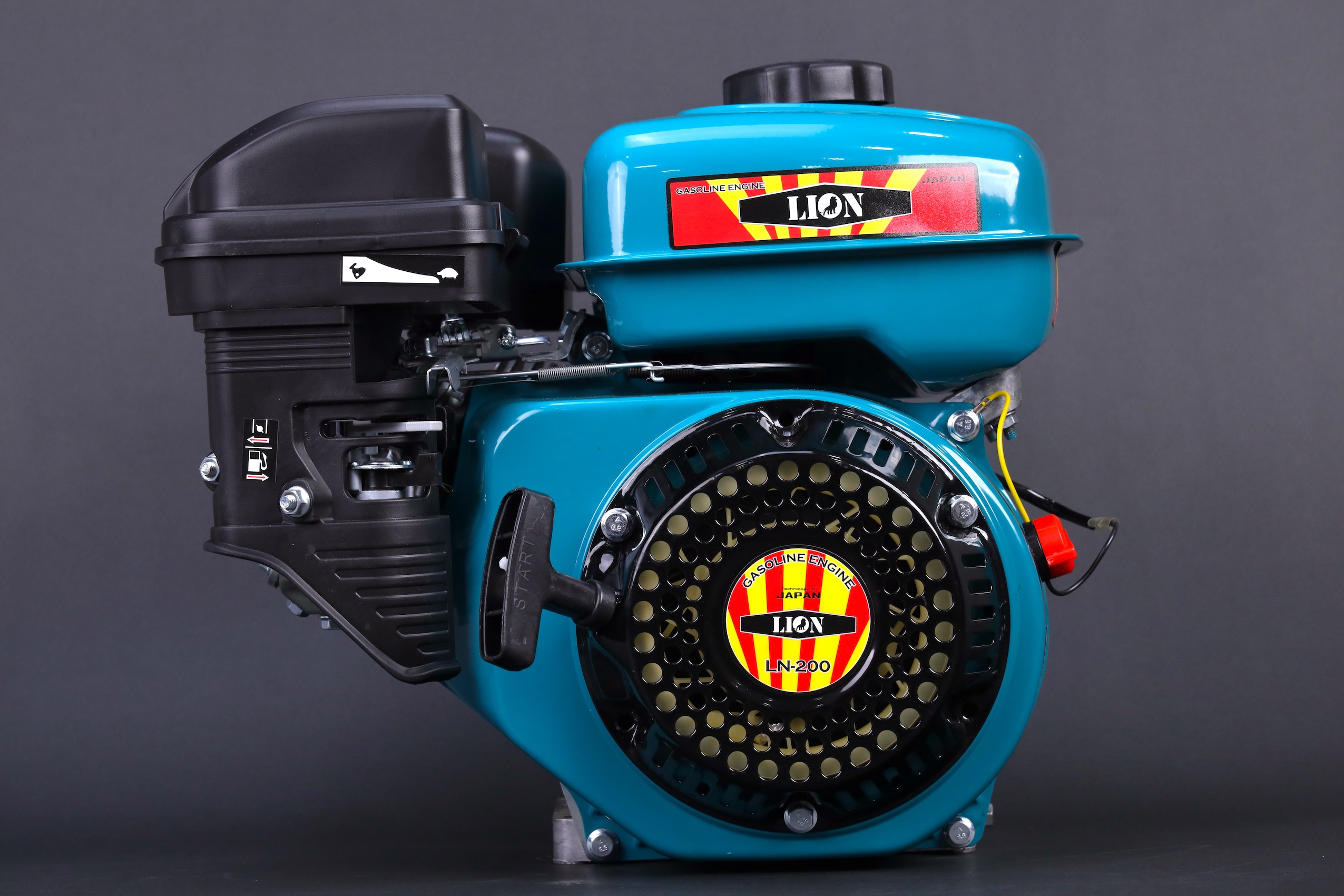 Máy nổ Lion LN-200 (6.5HP) Nhanh